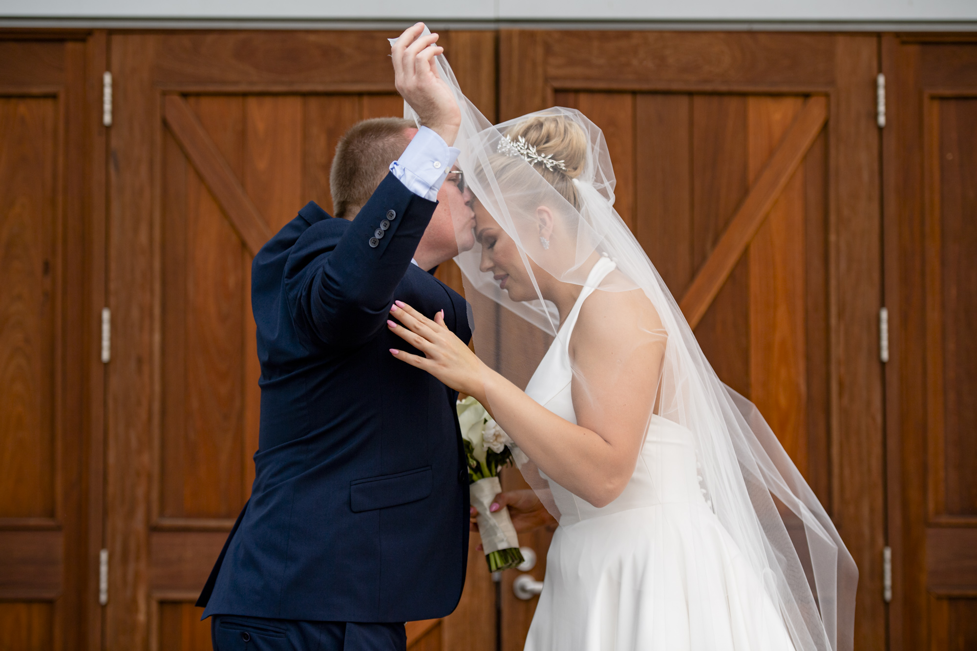 An Elegant And Timeless Wedding At The William Inglis Hotel - Wedded ...