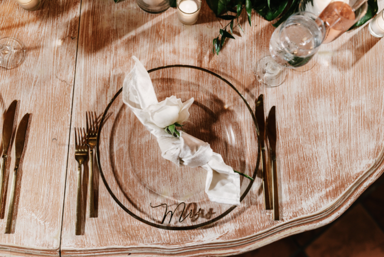 This Wedding's Menu Included Chicken And Waffles, Burgers And Fries ...