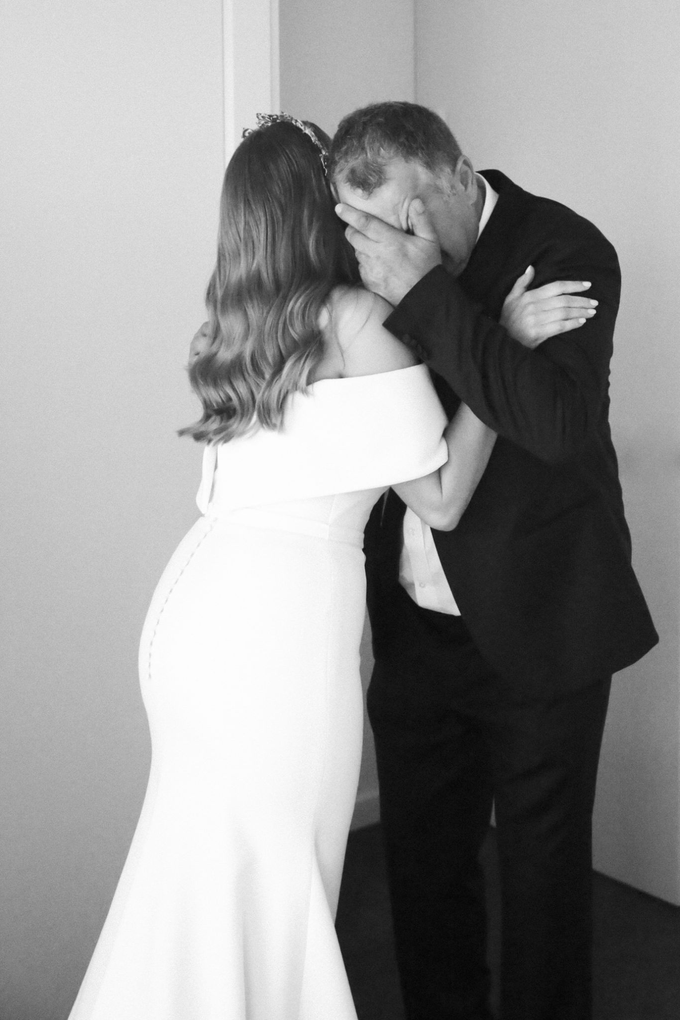 This Grecian Wedding is Ultra Chic - Wedded Wonderland