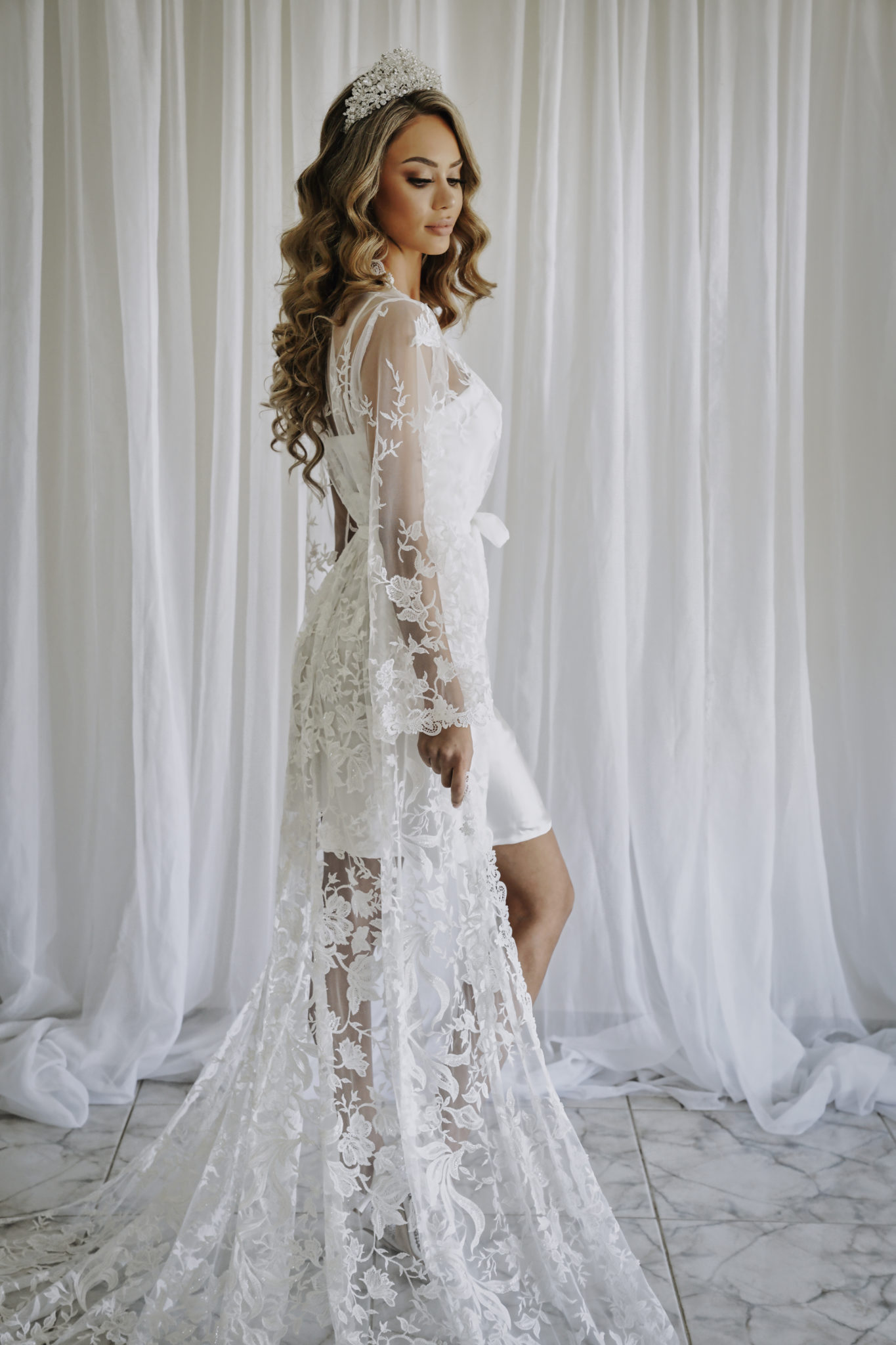 This Bride Had the Most Glamorous Bridal Look - Wedded Wonderland