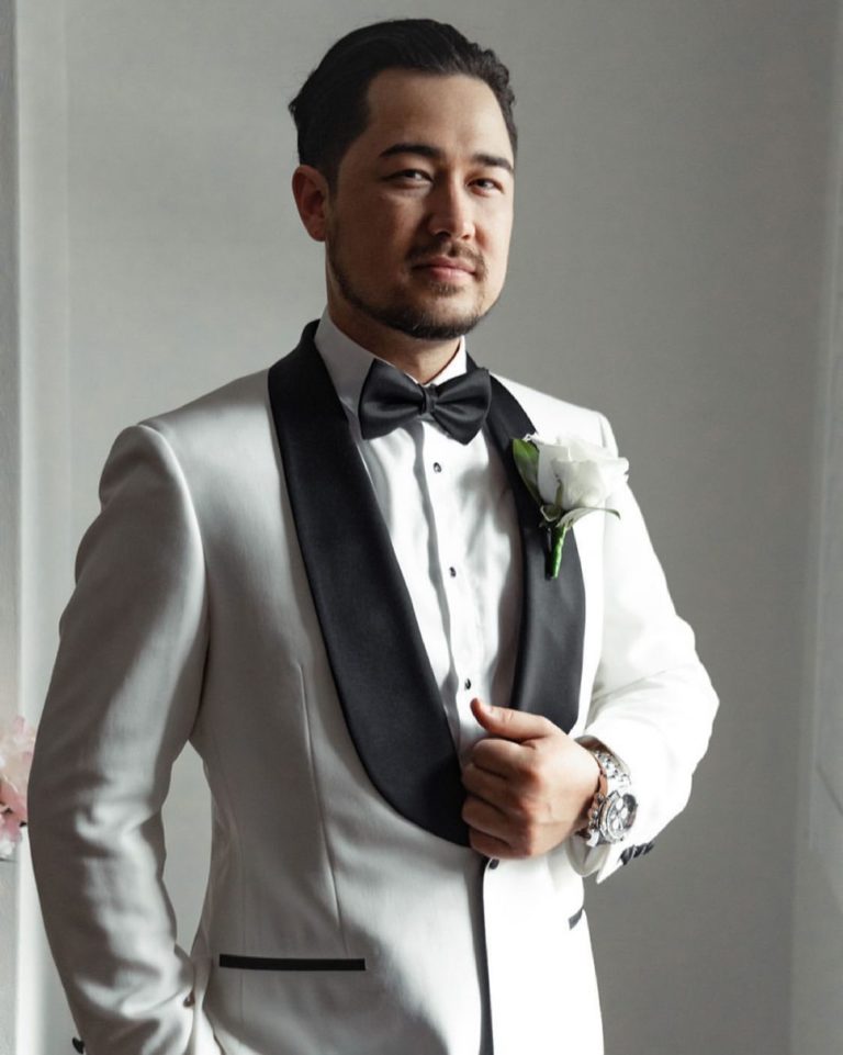 The Groom And His Groomsmen: Styling Your Entire Wedding Look | Wedded ...