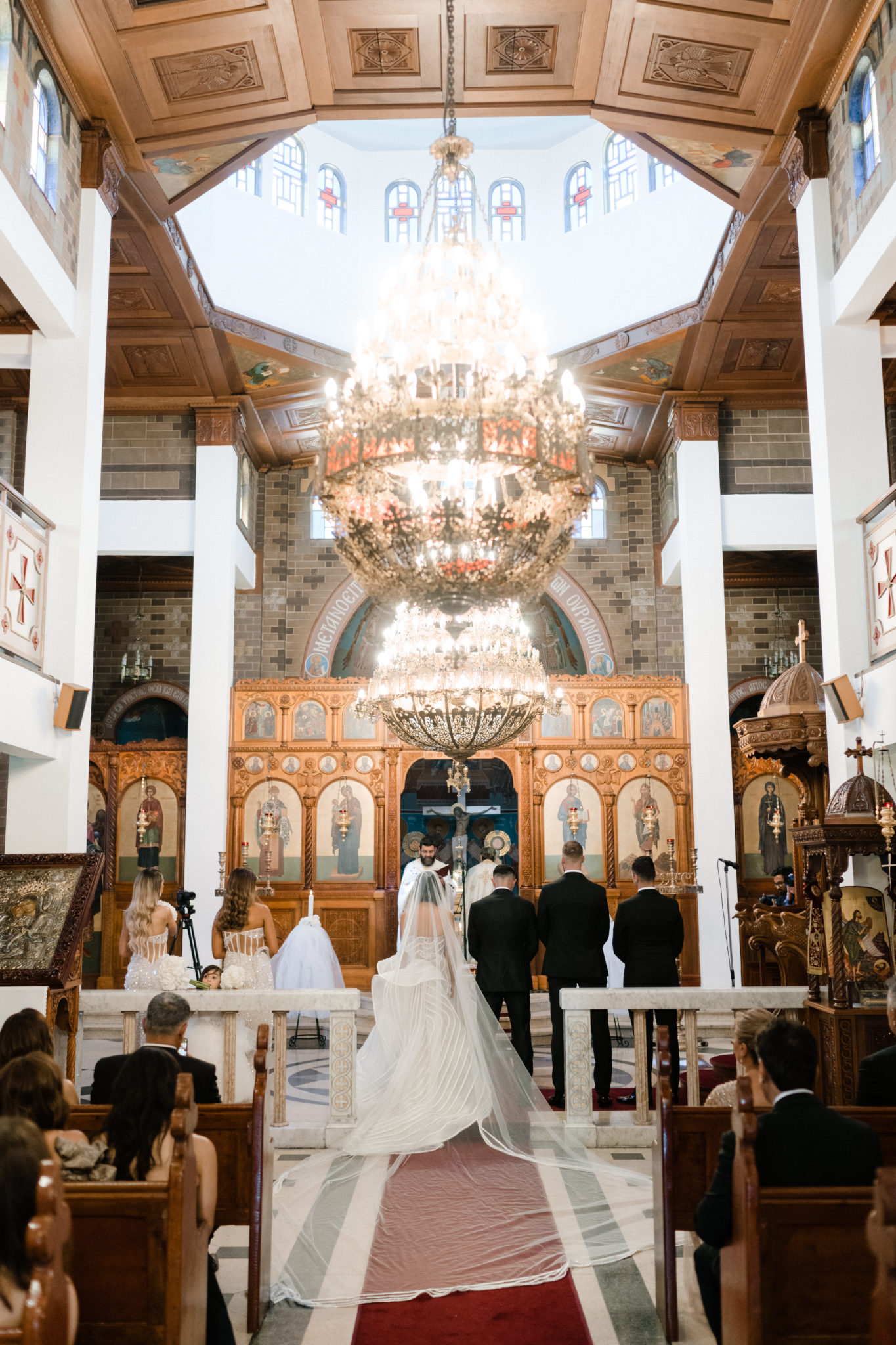 Louise and Yianni's Heartwarming Wedding Celebration - Wedded Wonderland