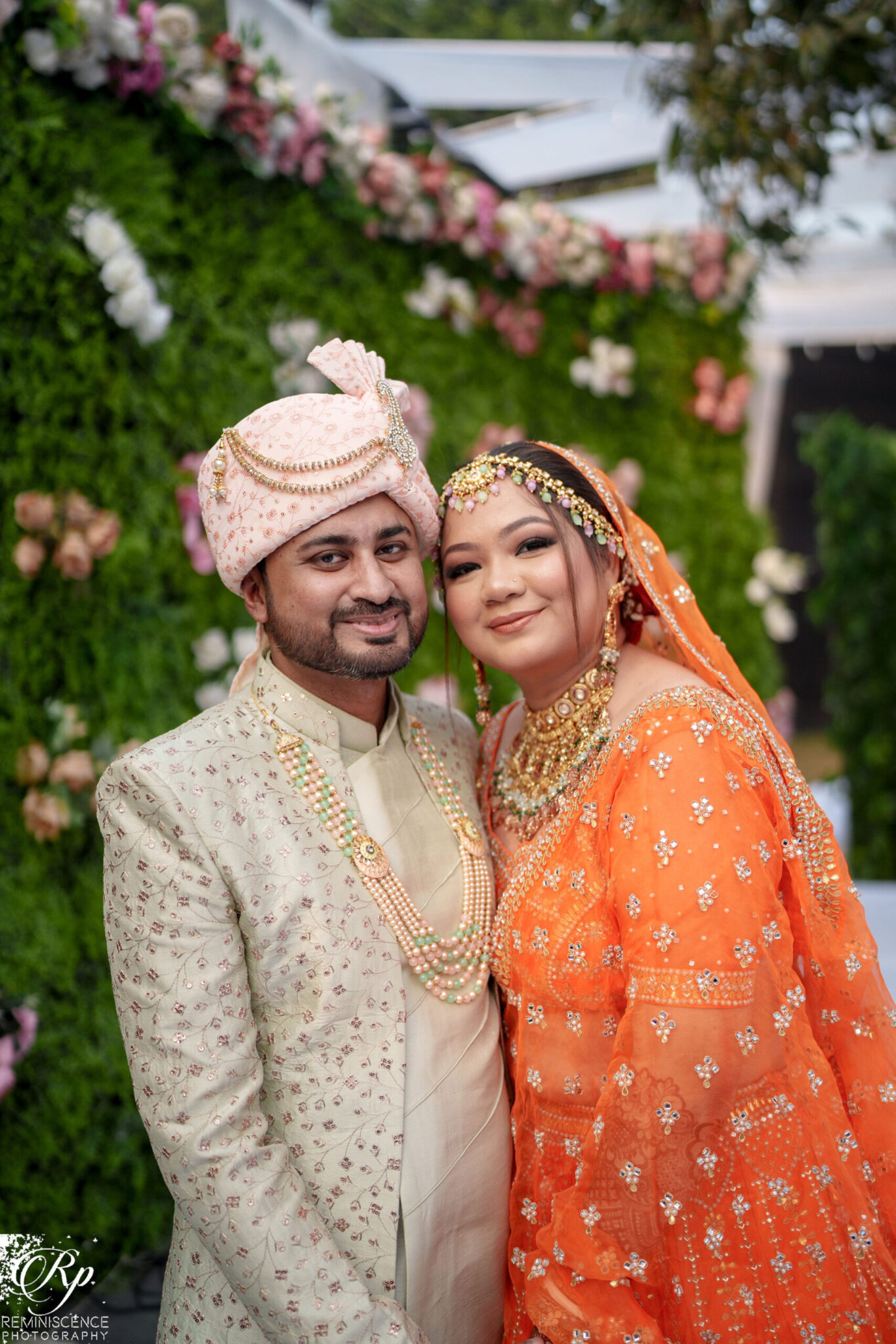 This Couple Honoured Their Heritage with a Unique and Vibrant Bengali ...