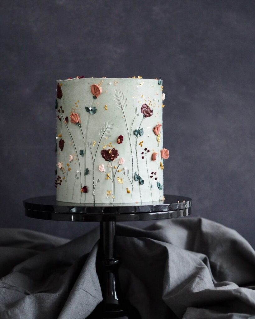 Timeless Elegance: Exploring 12 Traditional Wedding Cake Styles ...