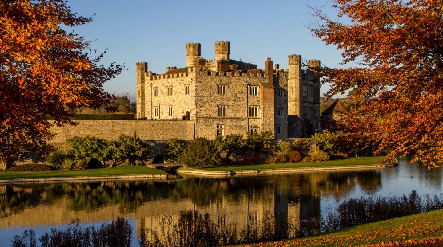 10 Jaw-Dropping European Castle Destination Wedding Venues - Wedded ...