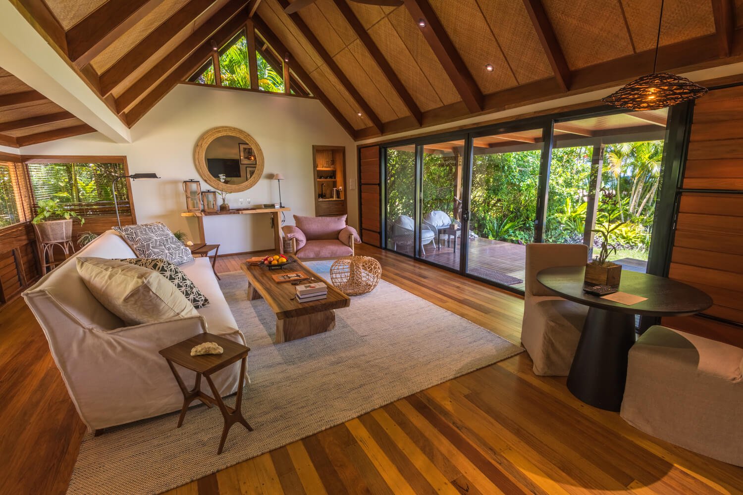 Discover Paradise At Wakaya Island Resort: A Premier Honeymoon ...