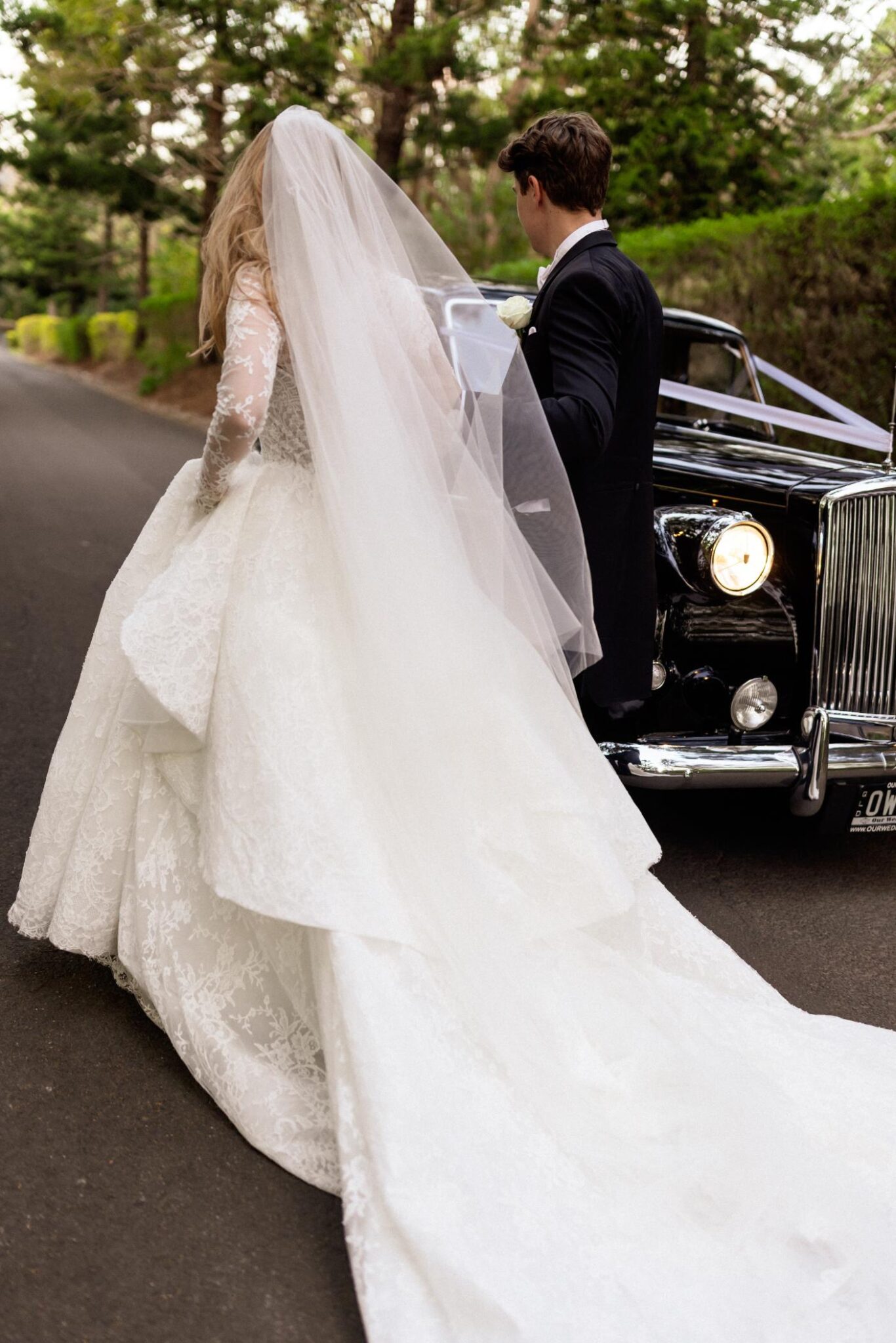 The Fairytale Wedding of Billie and Angus - Wedded Wonderland