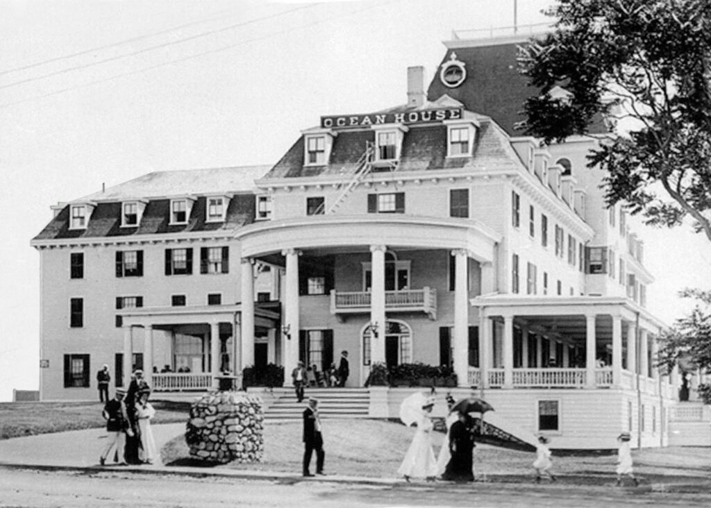 Seaside Royalty: Why Taylor Swift Is Reportedly Eyeing Ocean House for ...